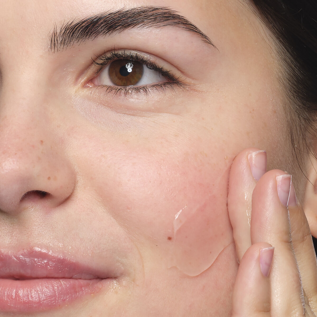 Revolutionary Lightweight Gel Moisturizer for Hydration